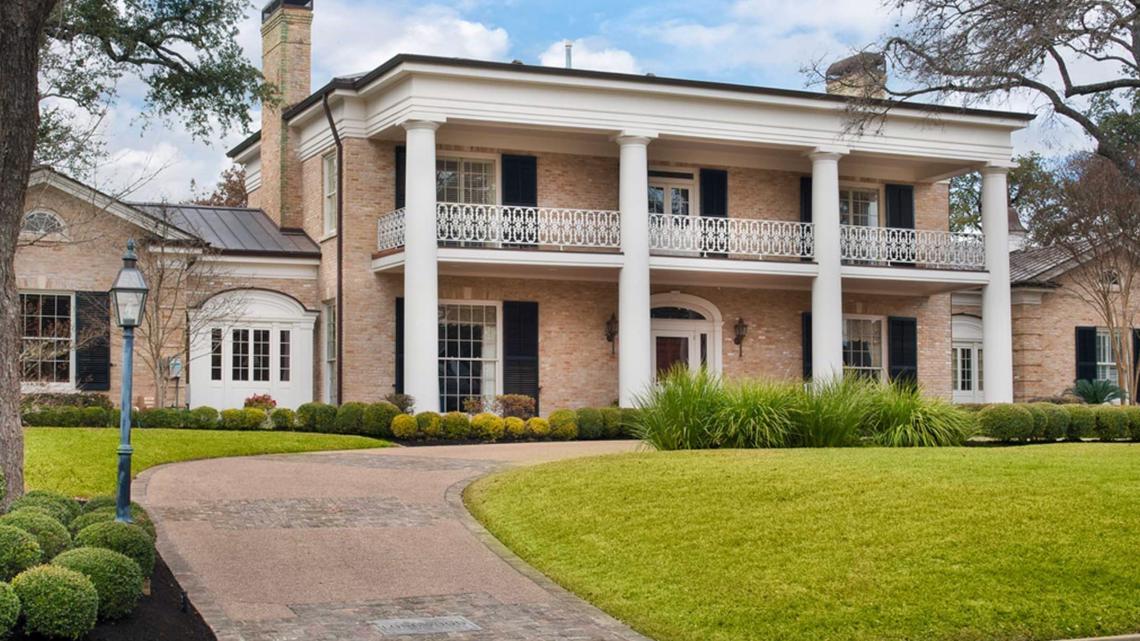 Former Long Estate home cleared for demolition after fire | kvue.com