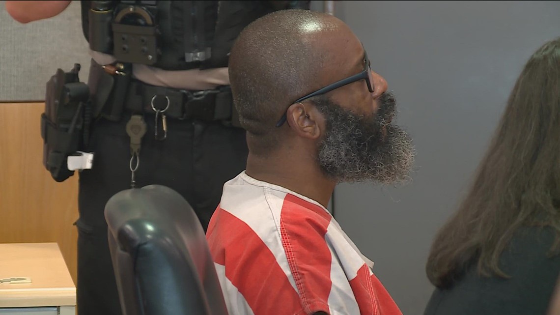 Victims' families react to plea deal in Stephen Broderick murder case ...