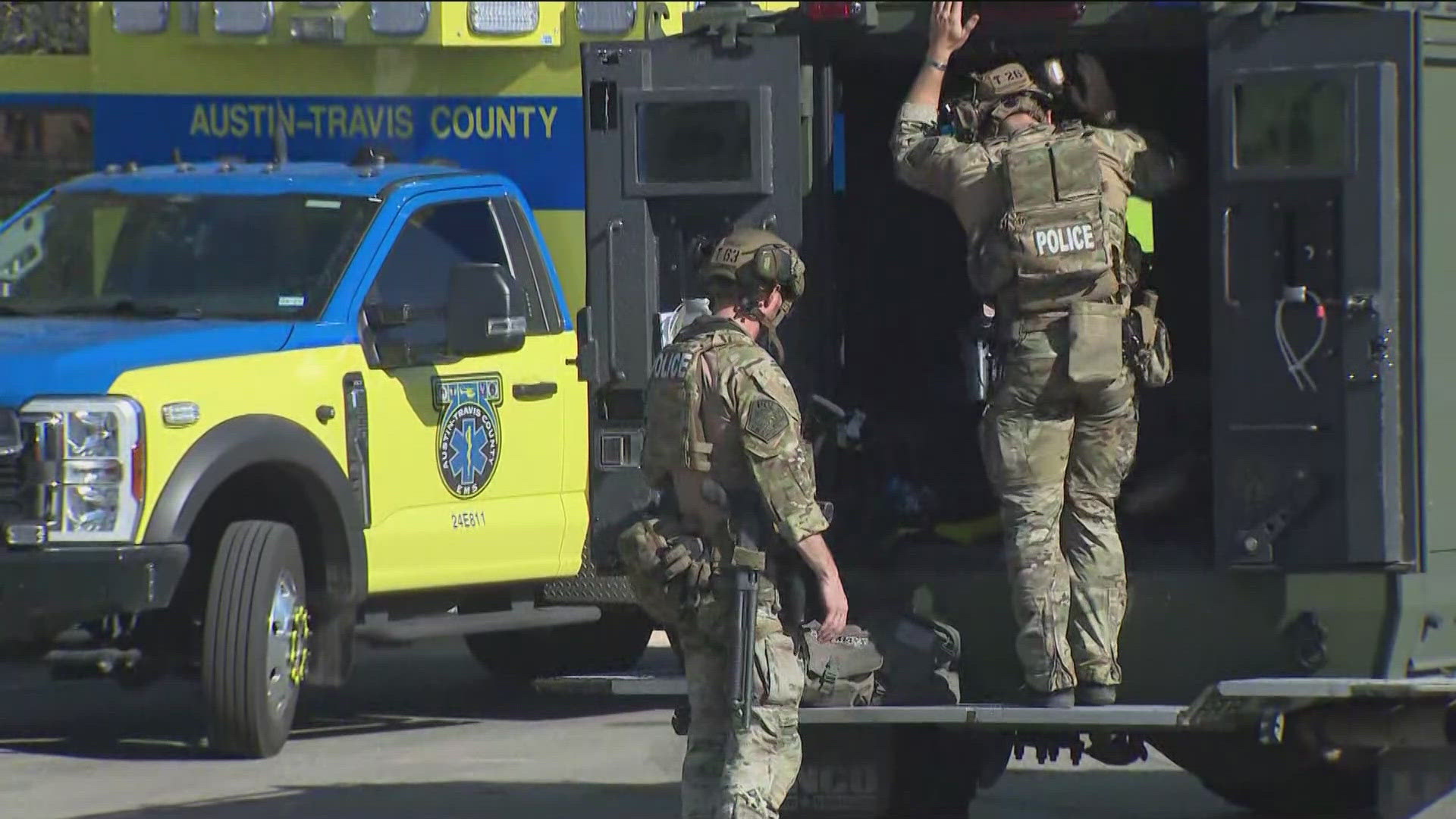 Man arrested after SWAT call at apartment near Lakeline Boulevard ...