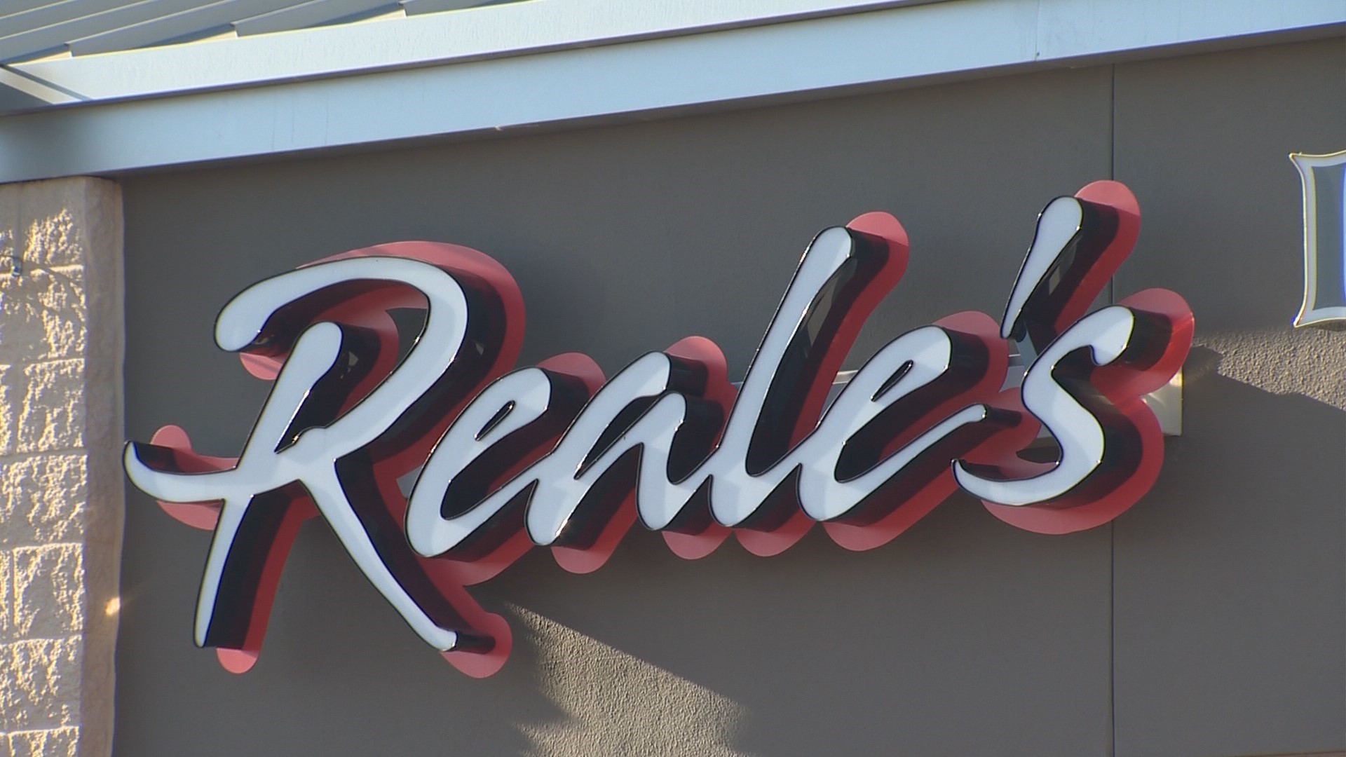Foodie Friday: Reale's Pizza and Cafe serving up Italian dishes for ...