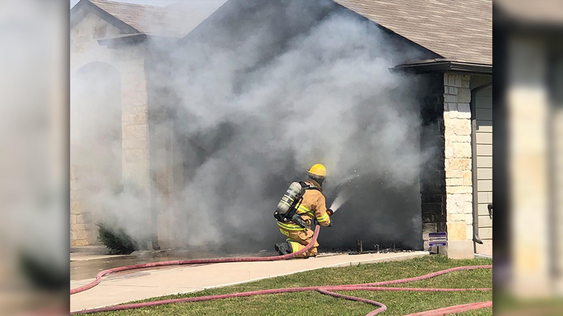 Kyle Fire Department extinguishes neighborhood garage fire | kvue.com