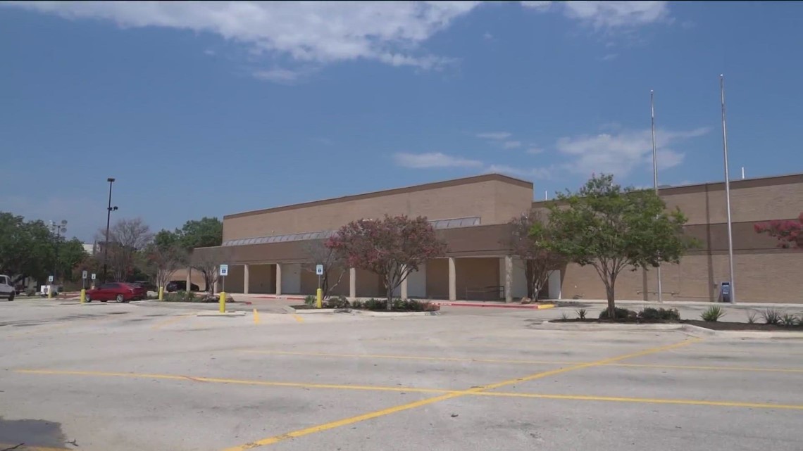 Austin, Texas's Tesla eyes possible old H-E-B building | kvue.com