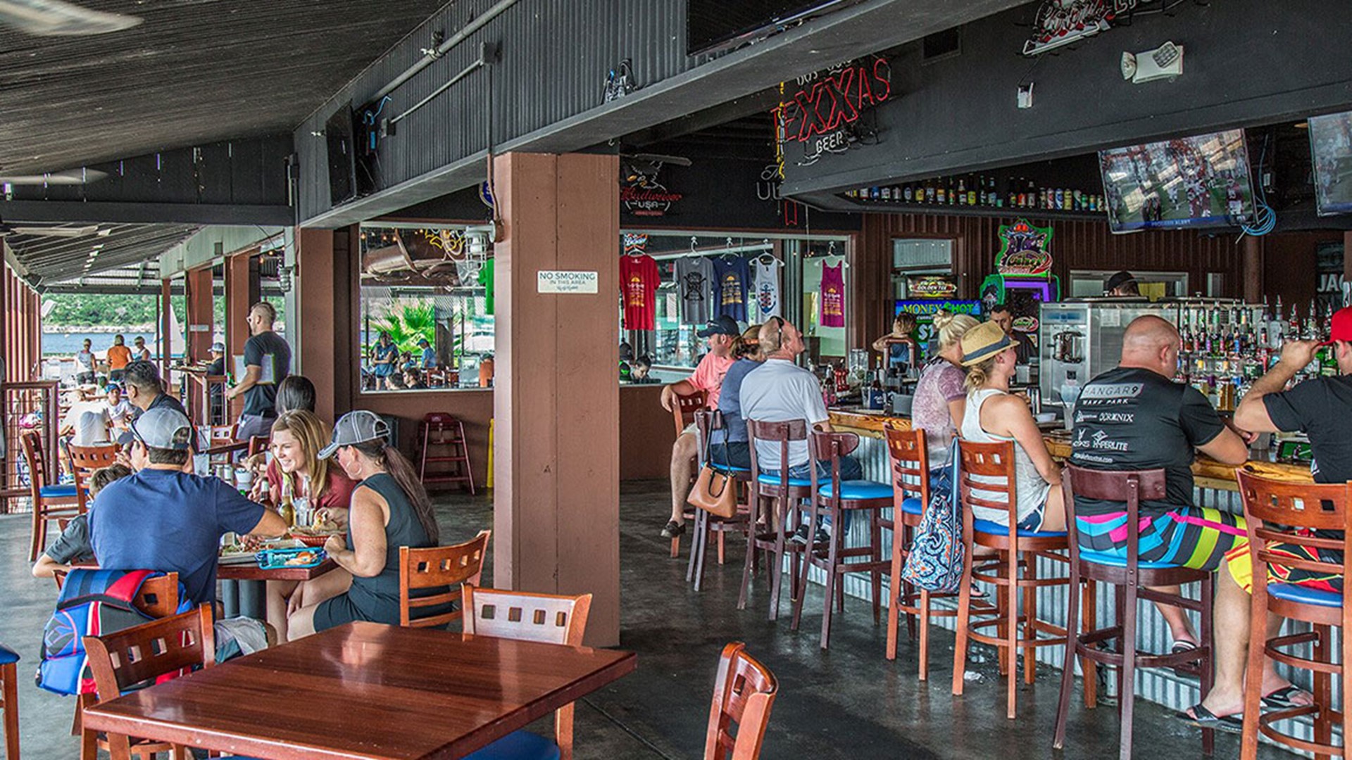 Food with a view! | Where to eat on the lake in Austin | kvue.com