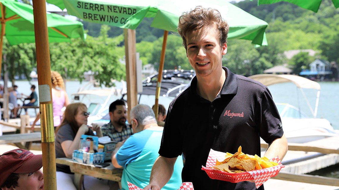 Food with a view! | Where to eat on the lake in Austin | kvue.com