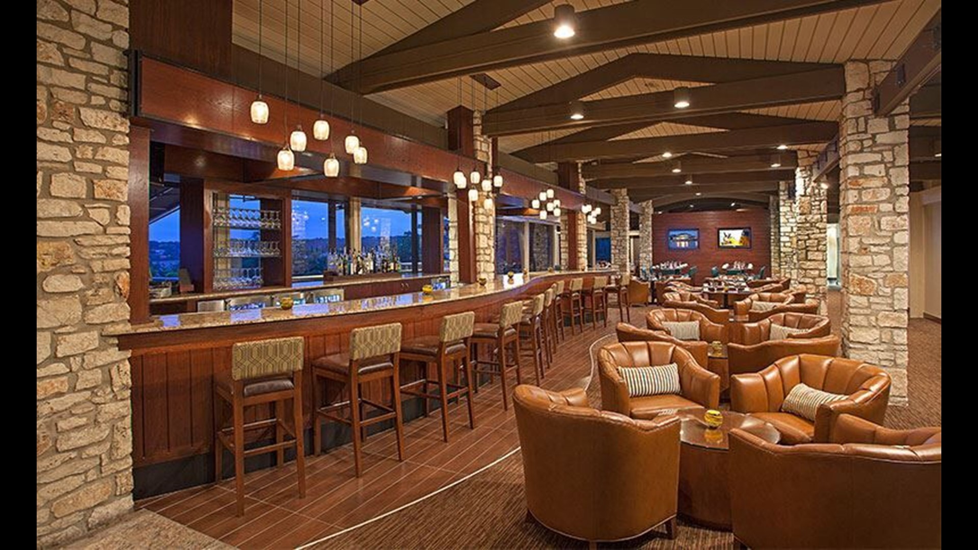 Food with a view! | Where to eat on the lake in Austin | kvue.com