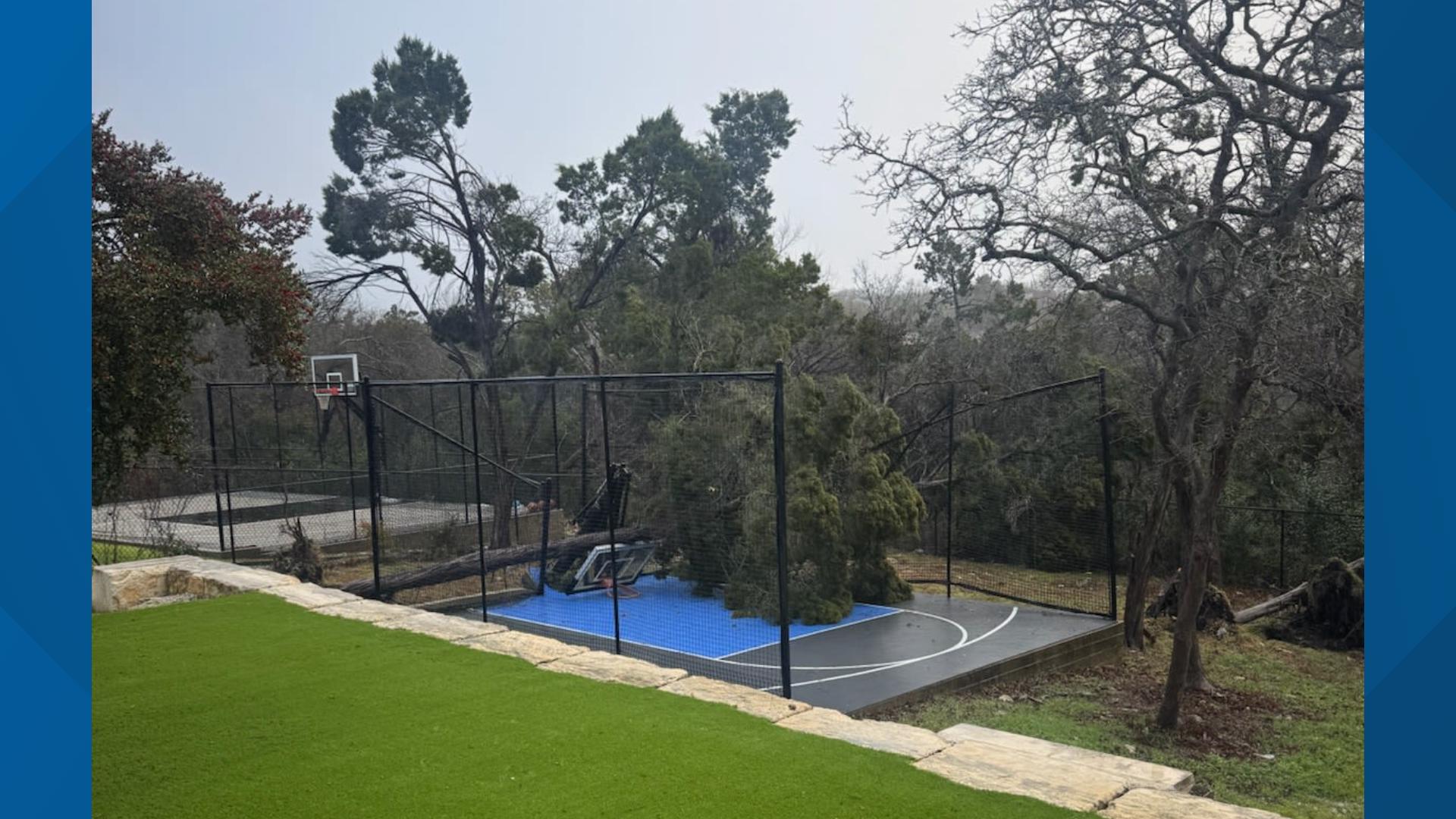 Rainfall, heavy winds impact parts of Austin during storm | kvue.com