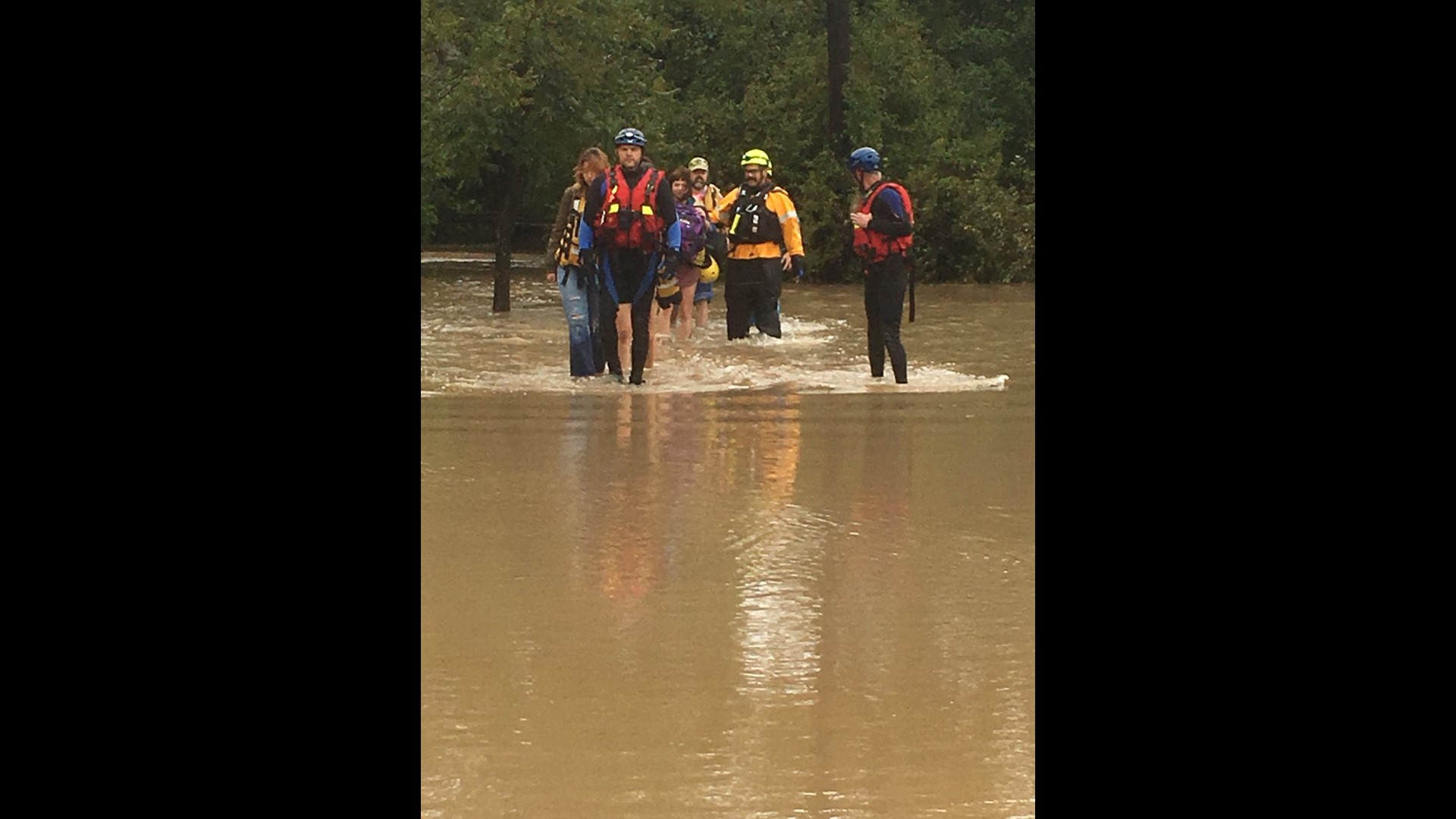 Several rescued after rain causes overnight flooding in Austin area ...