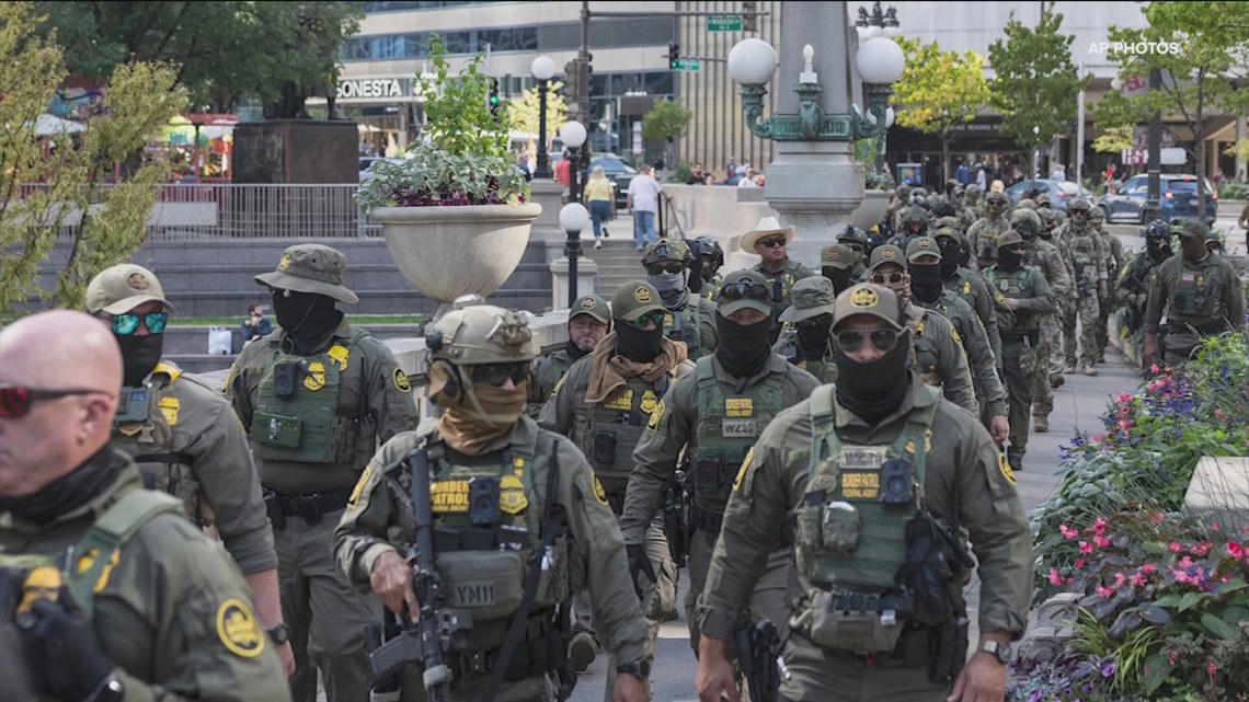 Texas Gov. Greg Abbott deploys National Guard troops to Chicago | kvue.com