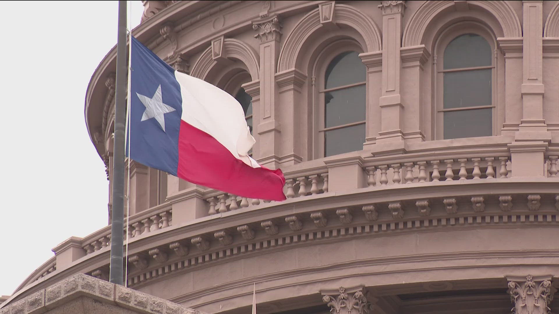 Texas lawmakers want to give full-time state employess a $10,000 raise ...