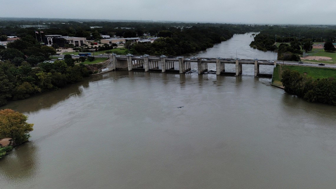 PHOTOS: Striking photos taken above Longhorn Dam and Tom Miller Dam ...