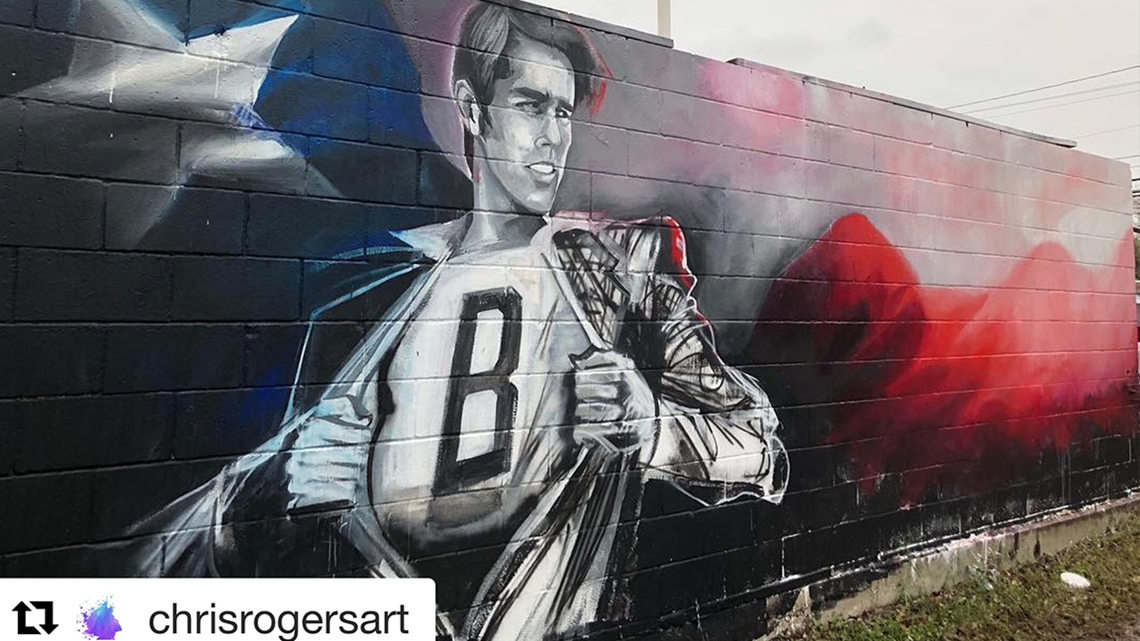 Artist creates Beto O'Rourke Superman-inspired mural in East Austin ...