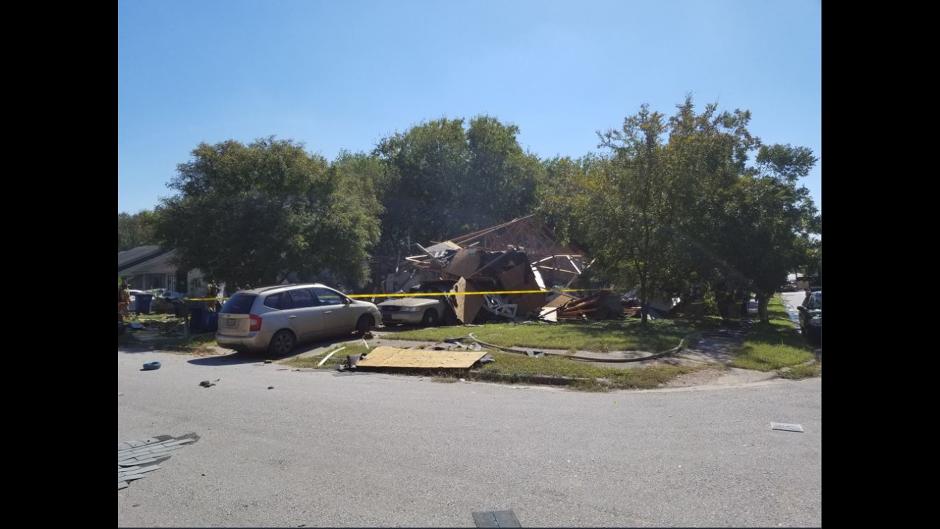 Photos show 'catastrophic' damage in reported Southeast Austin home ...
