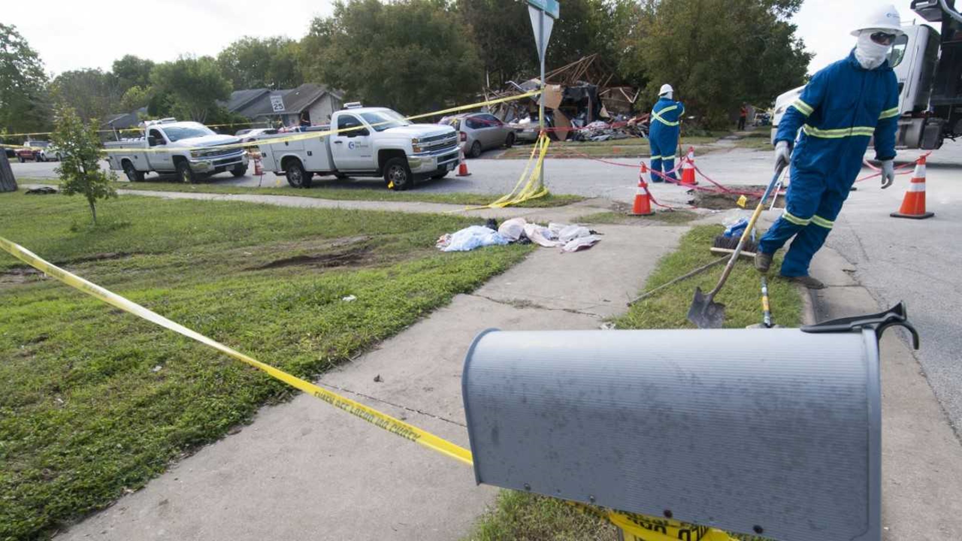 Photos show 'catastrophic' damage in reported Southeast Austin home ...