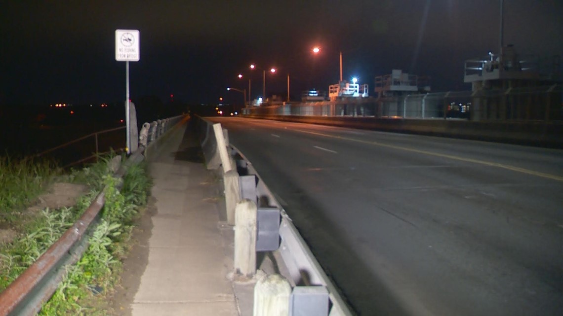 Major changes could come to Austin’s Longhorn Dam pedestrian bridge ...