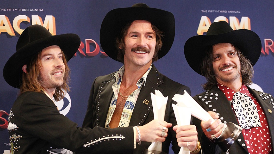 Lead singer of Dripping Springs band Midland ties the knot in 'quiet ...