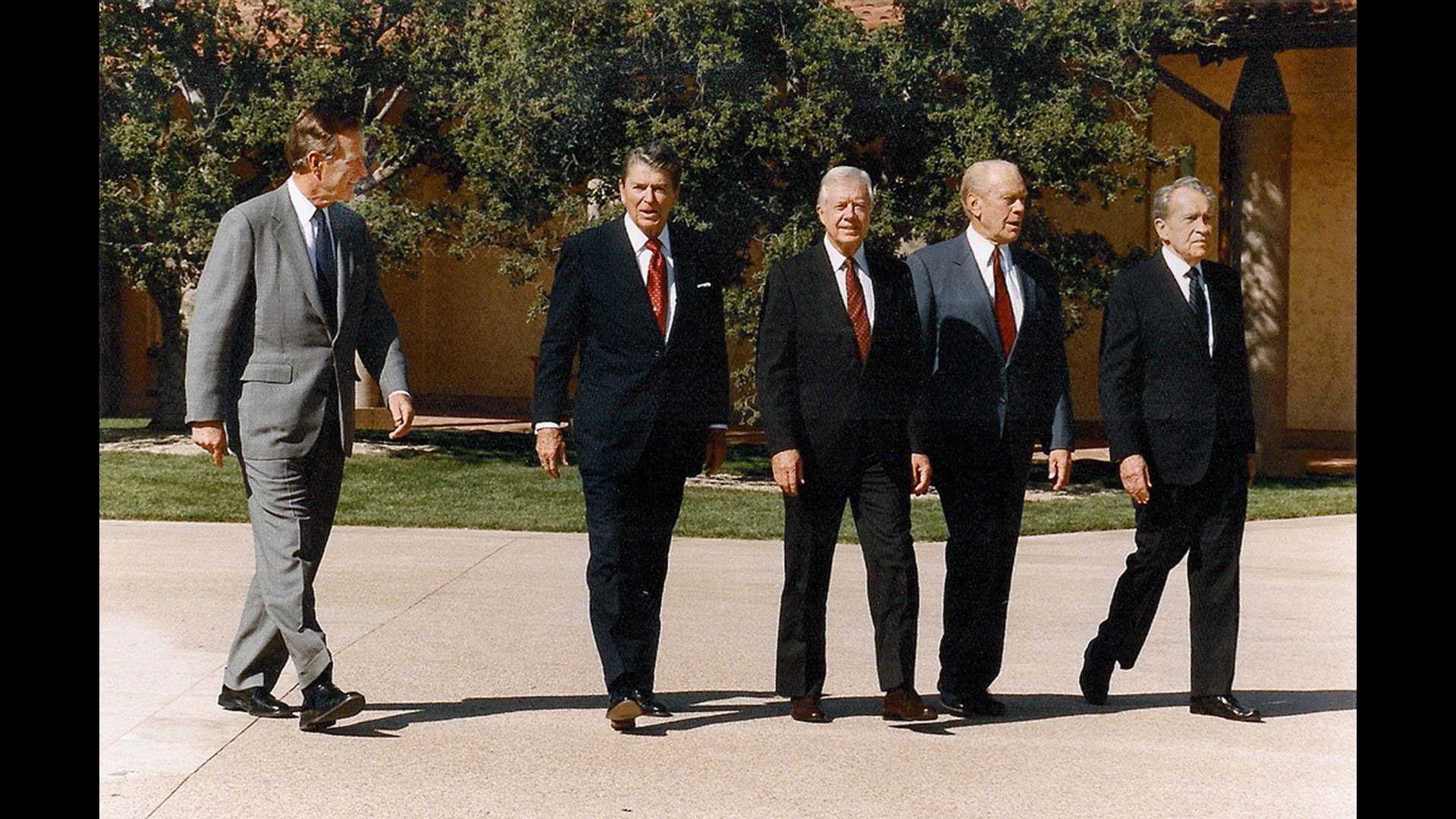 ‘End of an era’ | George H.W. Bush photographer remembers capturing ...