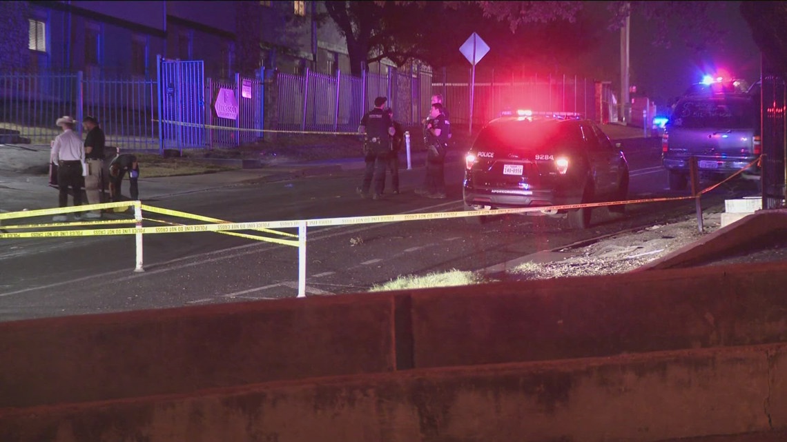 Austin police investigating homicide at Burton Drive apartment | kvue.com