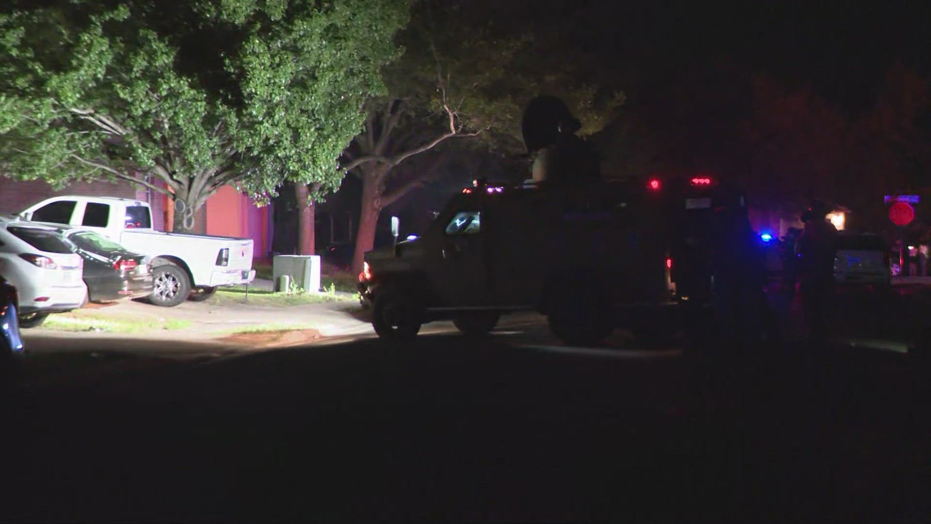 Austin police respond to SWAT call in Del Valle | kvue.com