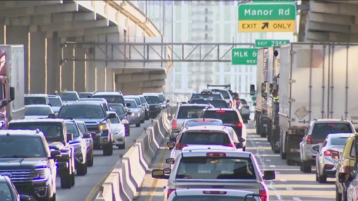 TxDOT holds public hearing on I-35 expansion through Downtown Austin ...