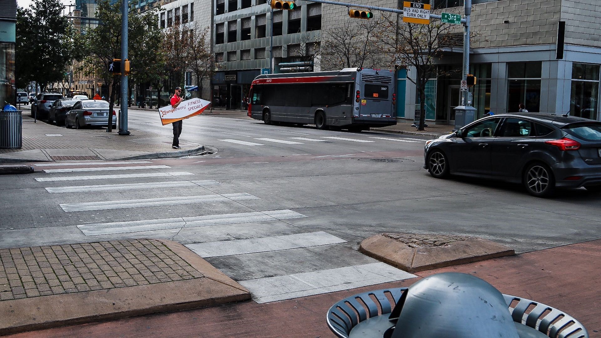 Two Austin sign spinners headed to Las Vegas for World Sign Spinning ...