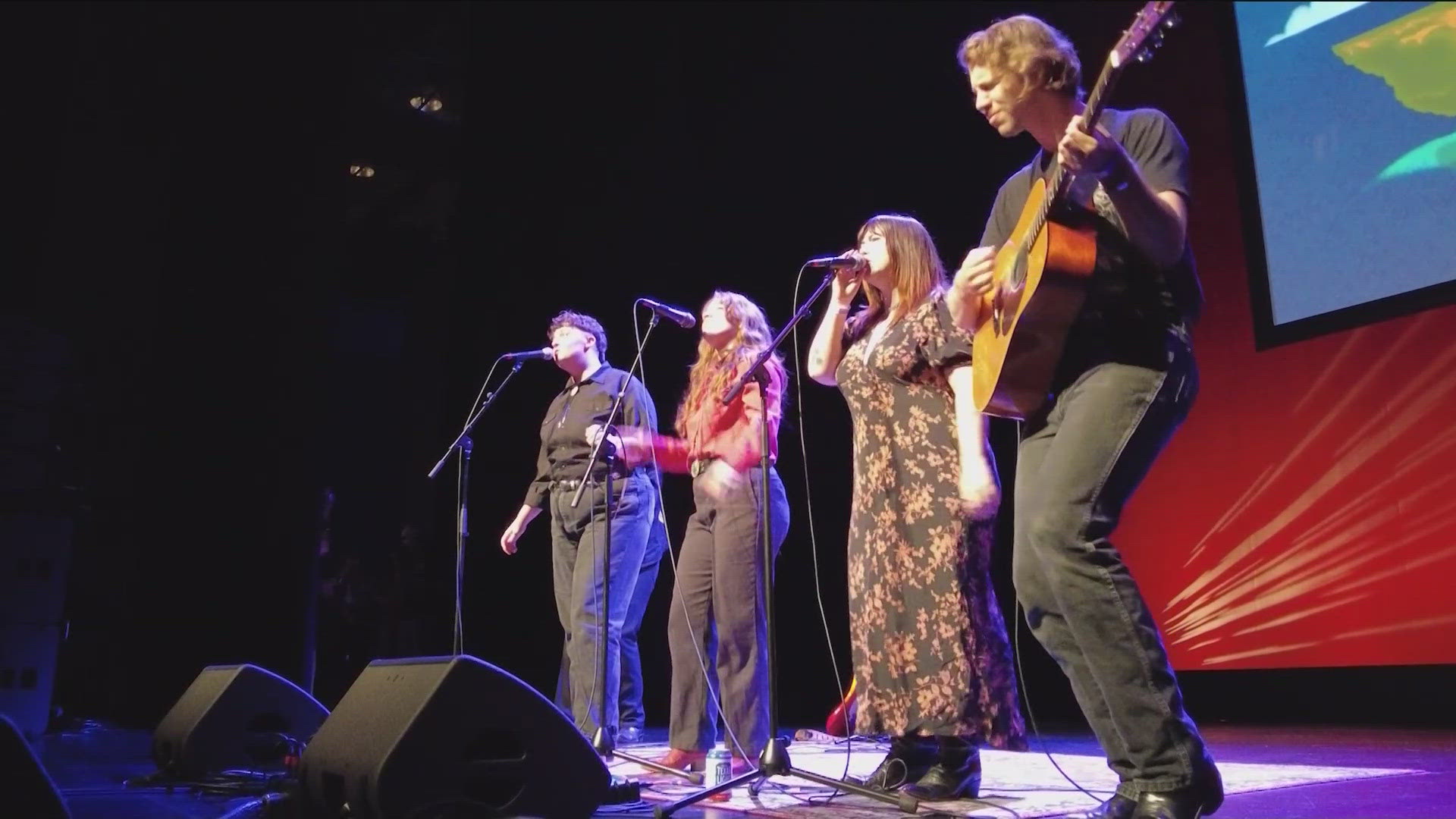 Musicians perform to raise money for Texas flood relief | kvue.com