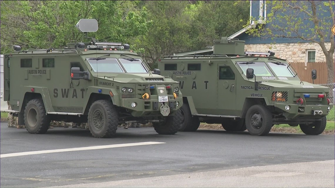 Austin SWAT call ends with man in custody | kvue.com