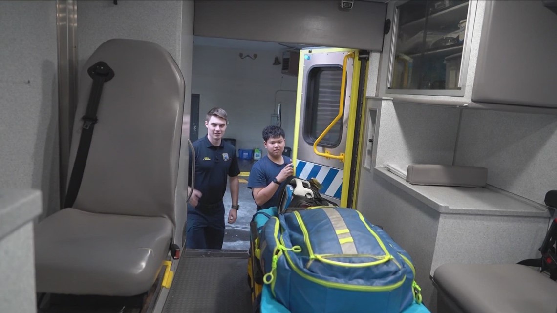 Pflugerville ISD unveils new mobile learning lab | kvue.com