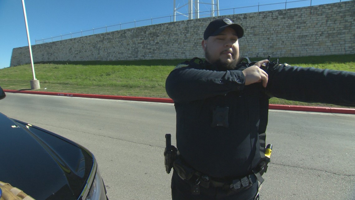 Kyle PD officer trains others to use tourniquets in life-threatening ...