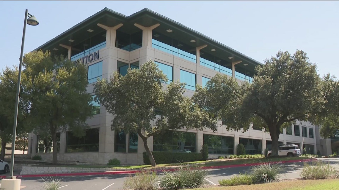 Austin acquiring new HQ for police, fire and EMS near Zilker Park ...