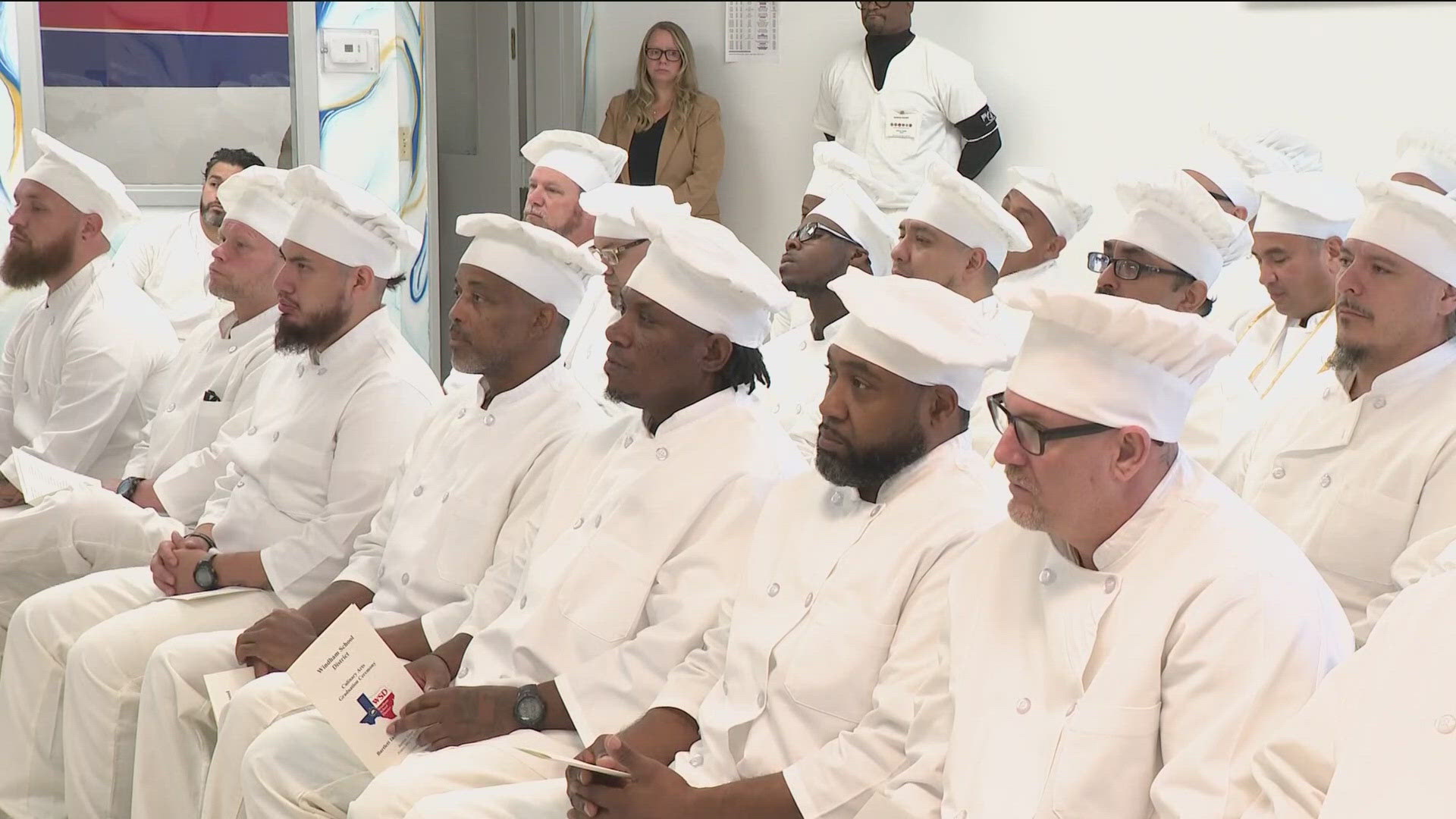Bartlett Innovation Unit graduates first class culinary students | kvue.com