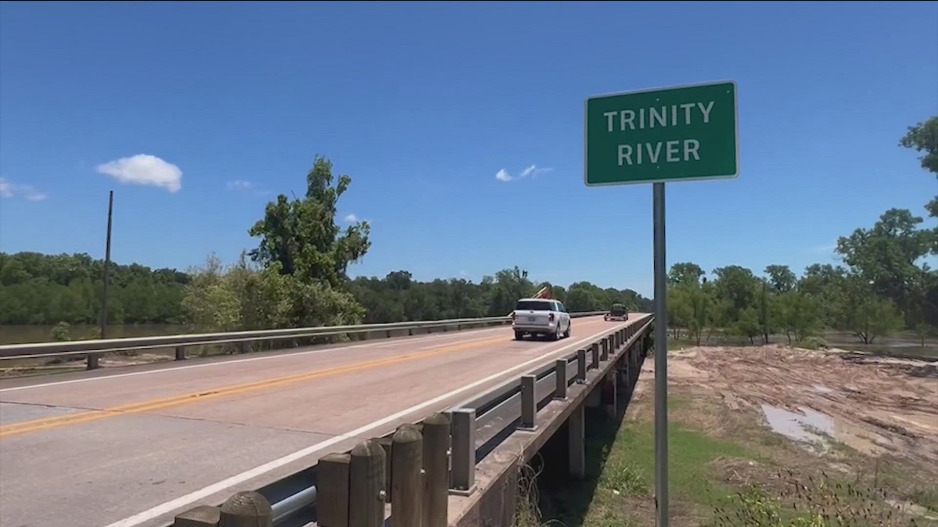 Bridge collapse limits resources for Texas residents near Houston ...