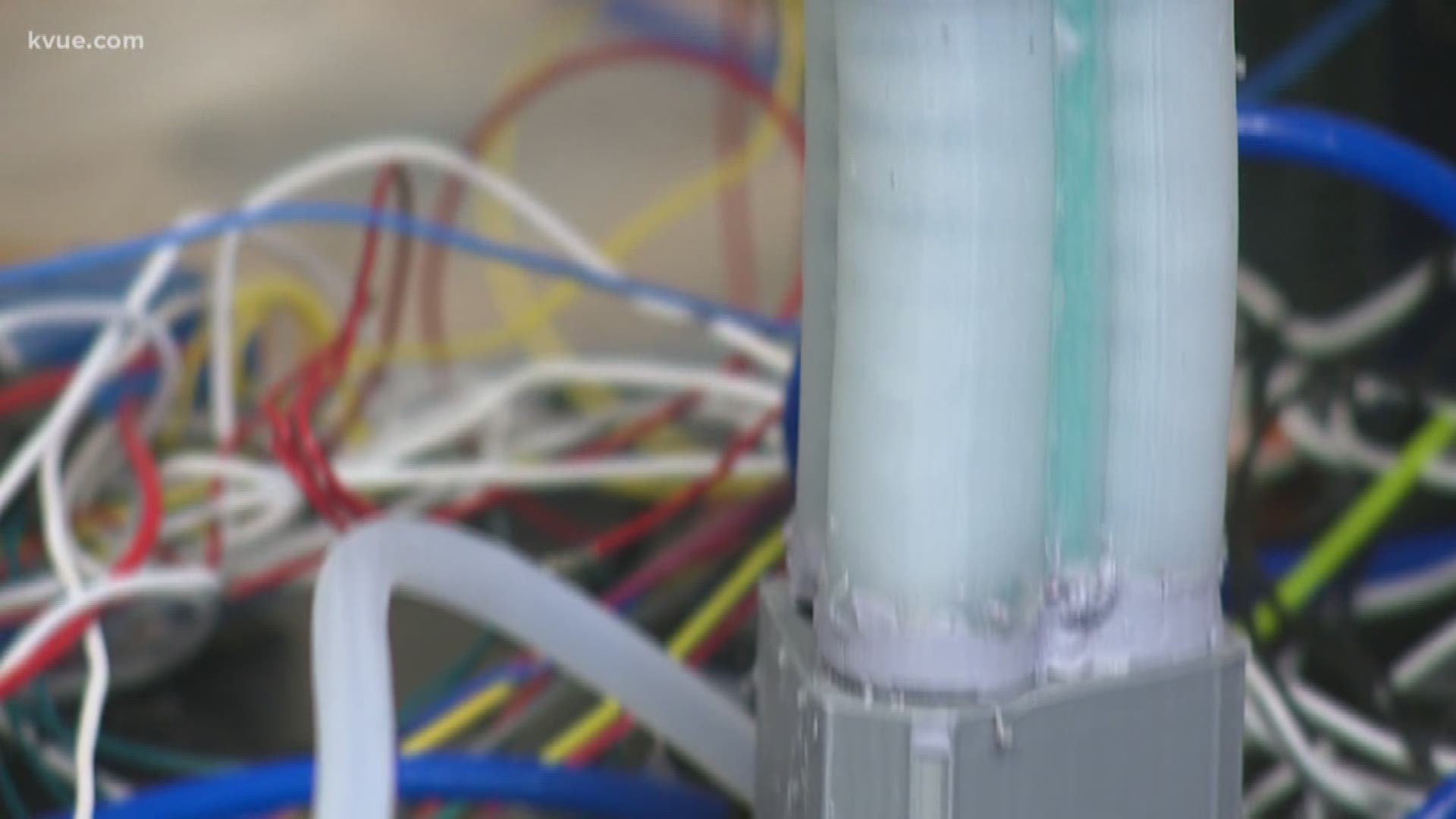 UT students invent robotic fruit-picking arm | kvue.com