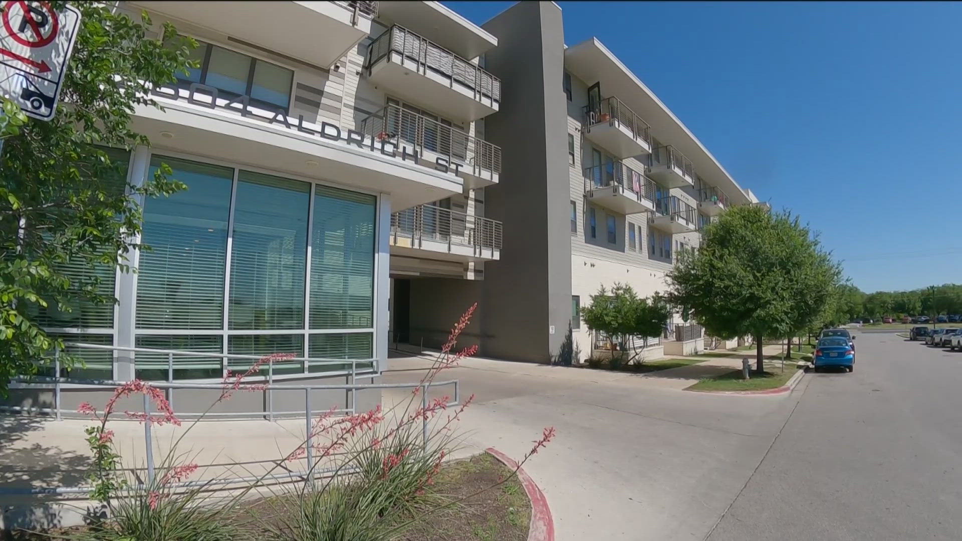 Residents shaken up after deadly shooting at East Austin apartment ...