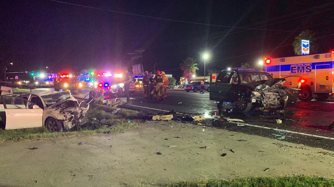 Four injured, including two children, in southeast Austin crash | kvue.com