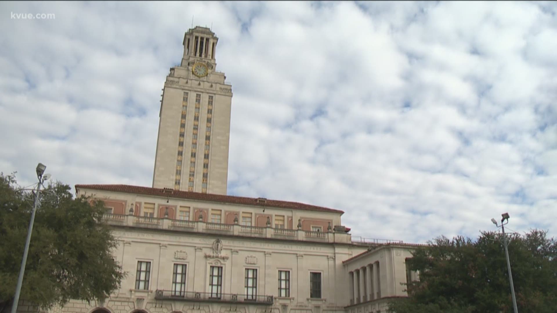 WATCH: UT Austin Tower chimes in honor of George H.W. Bush | kvue.com