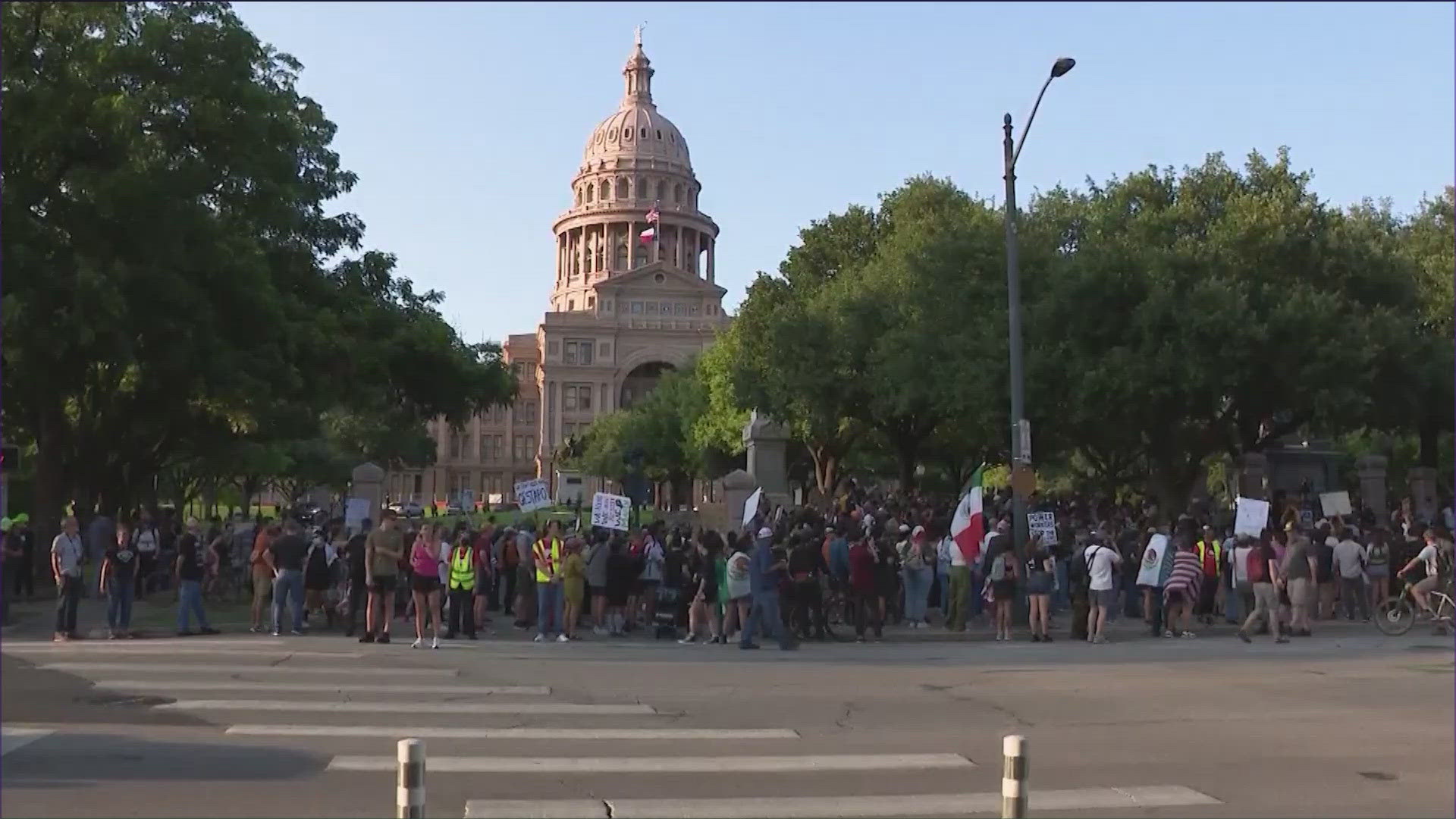 Austin protests: 13 arrested during anti-ICE protest | kvue.com