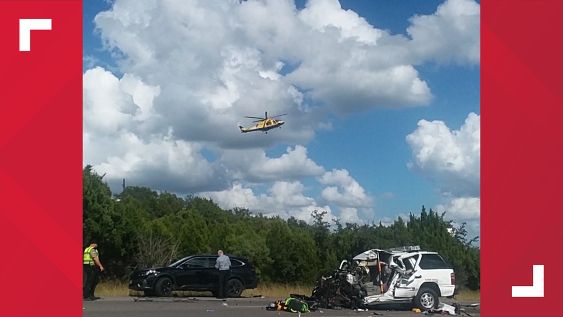 One dead in crash near Lake Travis, EMS officials say | kvue.com