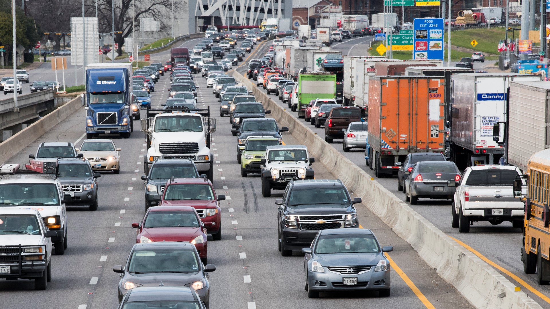 Part of I-35 is one of the most congested roads in Texas, new report ...