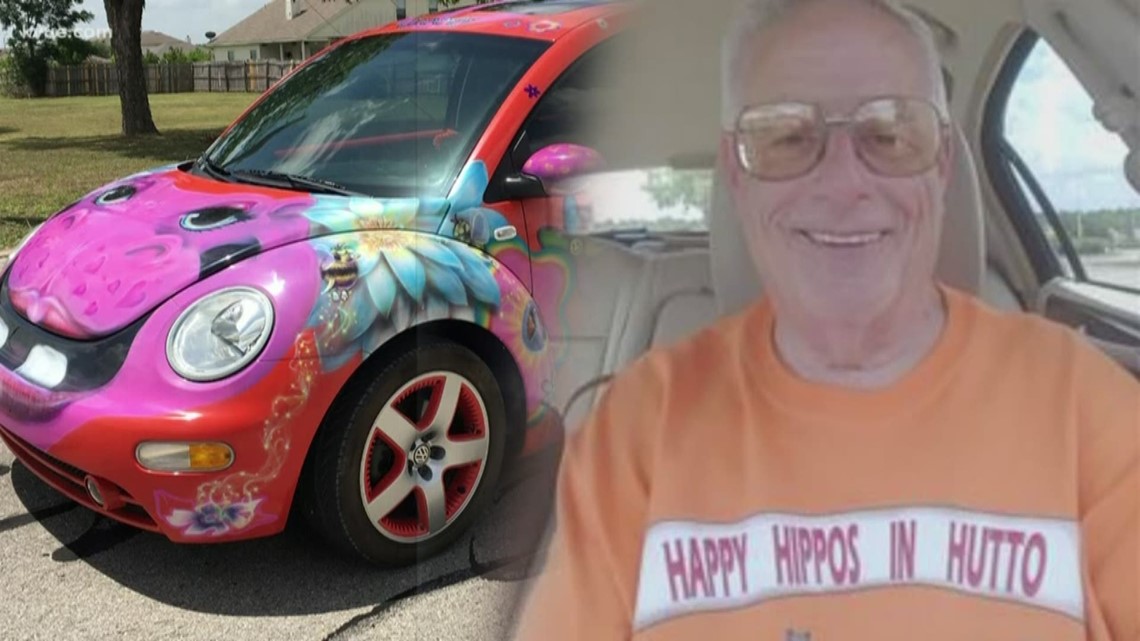 Hippo car arrives in Hutto, a Texas town that celebrates the animal ...