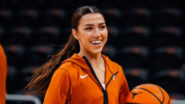 Texas Women's Basketball guard Sarah Graves draws and paints in spare ...