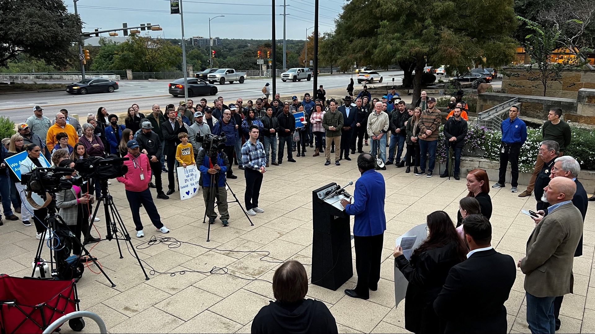 Jorge Pastore shooting: Austin holds vigil for fallen officer | kvue.com