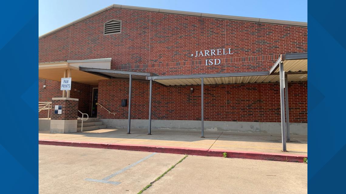 Parents react to gun scare at Jarrell Middle School as district ...