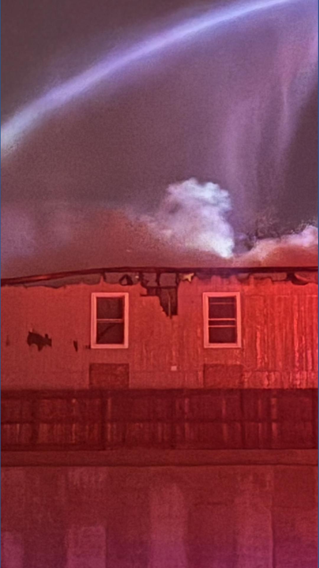 AFD responds to fire at abandoned Central East Austin apartment complex ...