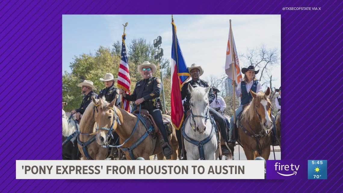 'Pony Express' travels to Austin to deliver invitation to Houston ...