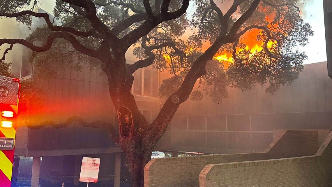 Austin firefighters fight structure fire near Allandale area | kvue.com