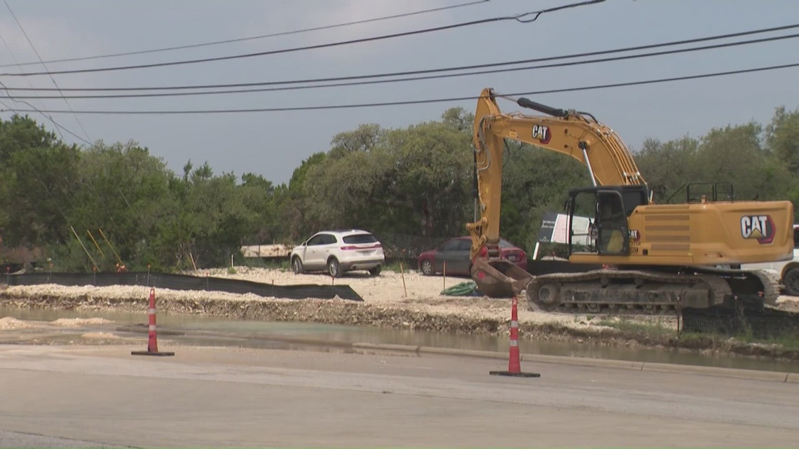 Leander water main break impacting homes, schools, businesses | kvue.com