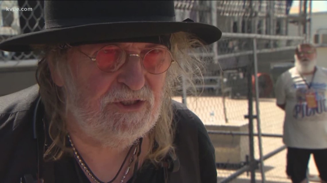 LIVE at Willie Nelson's 4th of July Picnic, celebration at Vic Mathias ...