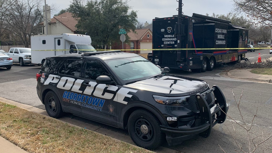 SWAT standoff at Cedar Park home ends peacefully | kvue.com