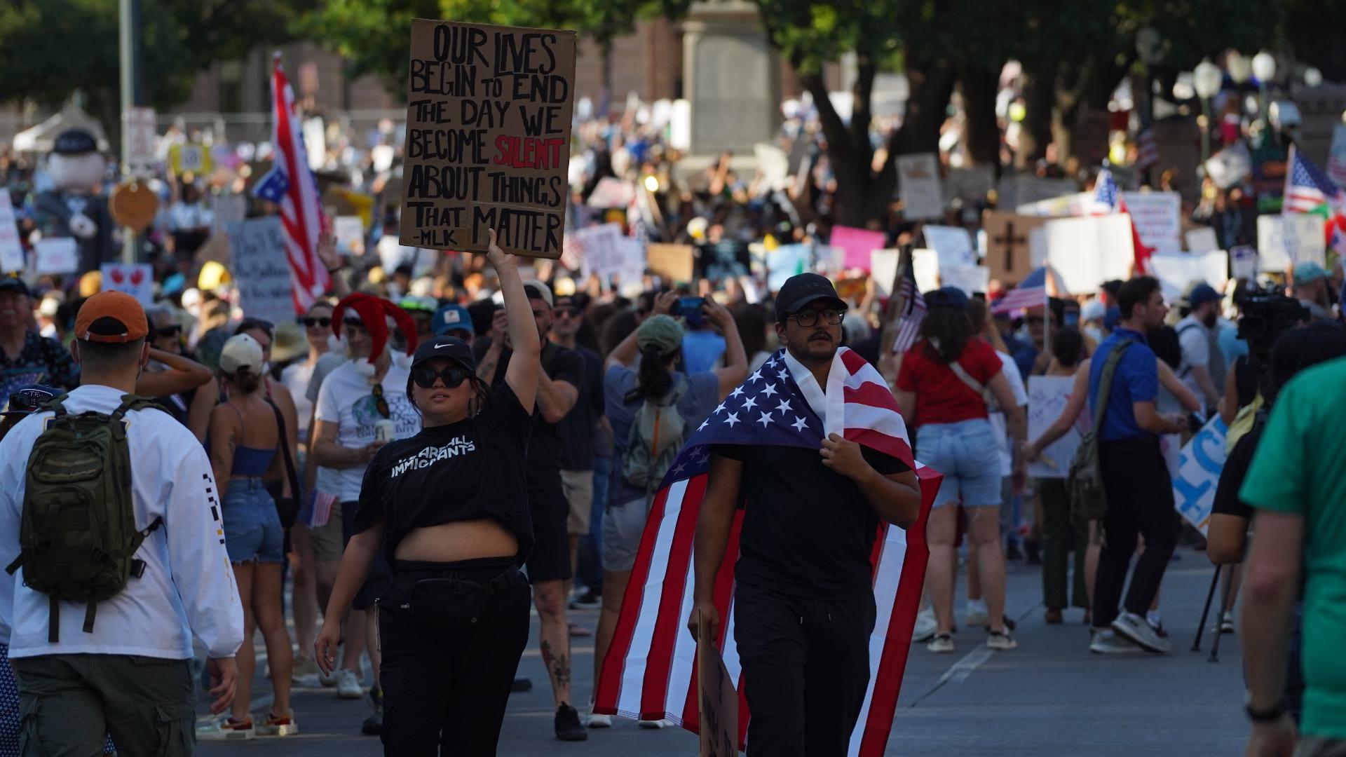 Austin protest: Thousands gather for 'No Kings' protests | kvue.com