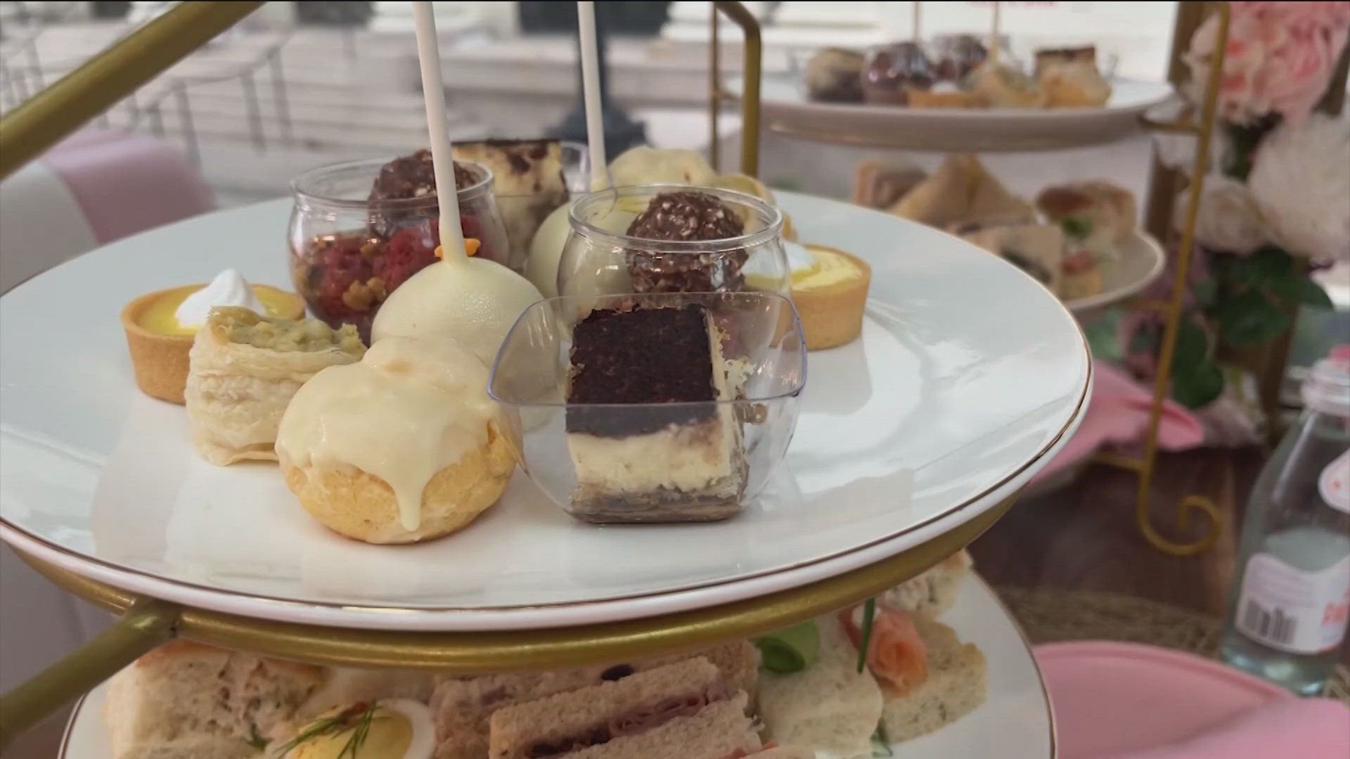 See the sights in Austin with this tea-themed bus tour | kvue.com